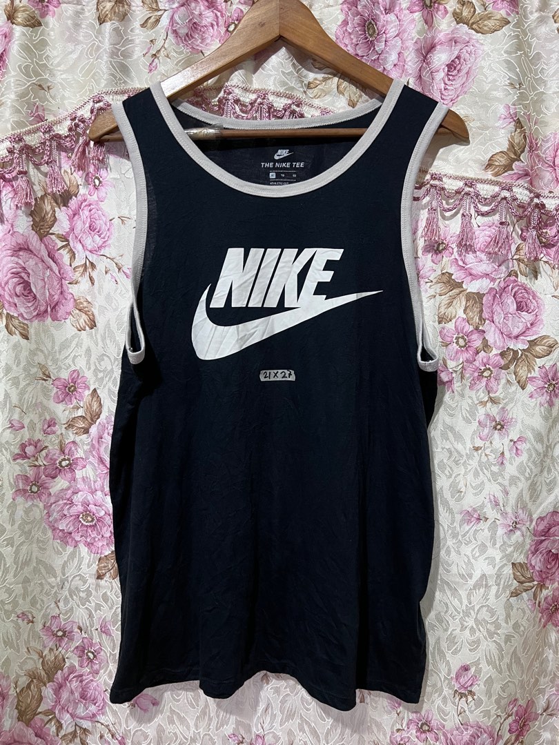 Nike sando on Carousell