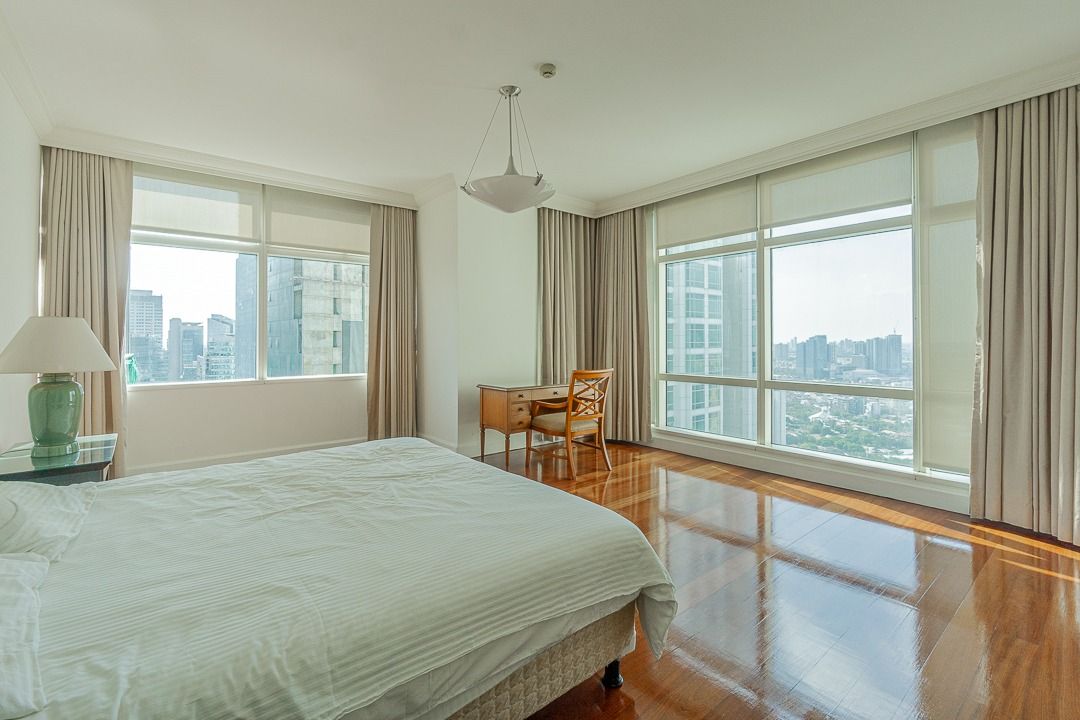 One Roxas Triangle Tower | Three Bedroom 3BR Condo Unit For Rent ...