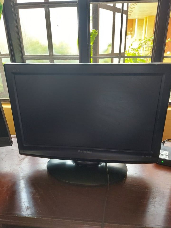 Panasonic 19 inch LCD TV, TV & Home Appliances, TV & Entertainment, TV ...