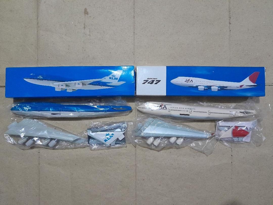 PLASTIC "SNAP-TOGETHER"AIRLINER MODEL PLANES DISPLAY Lot of 13 ...