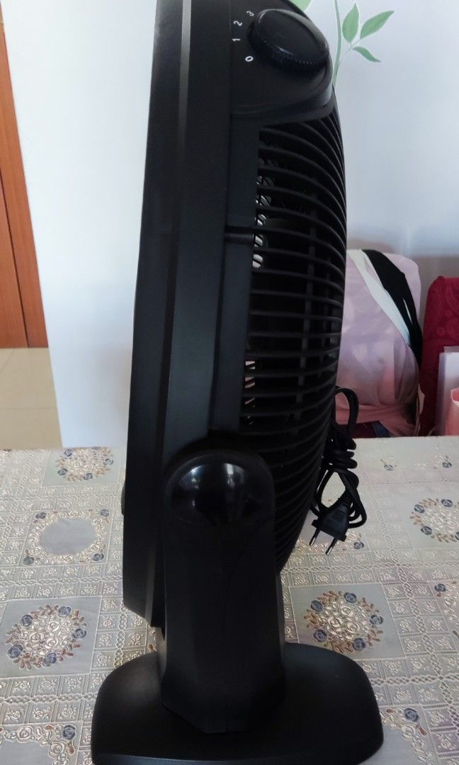 Powerpac 20" Big table fan, Furniture & Home Living, Lighting & Fans ...