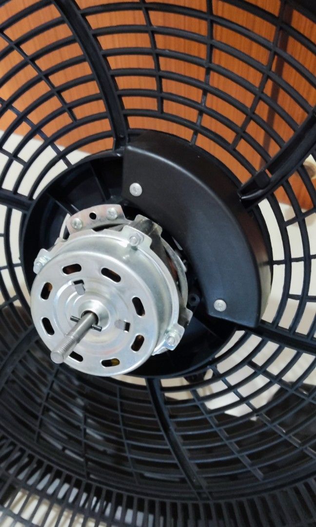 Powerpac 20" Big table fan, Furniture & Home Living, Lighting & Fans ...