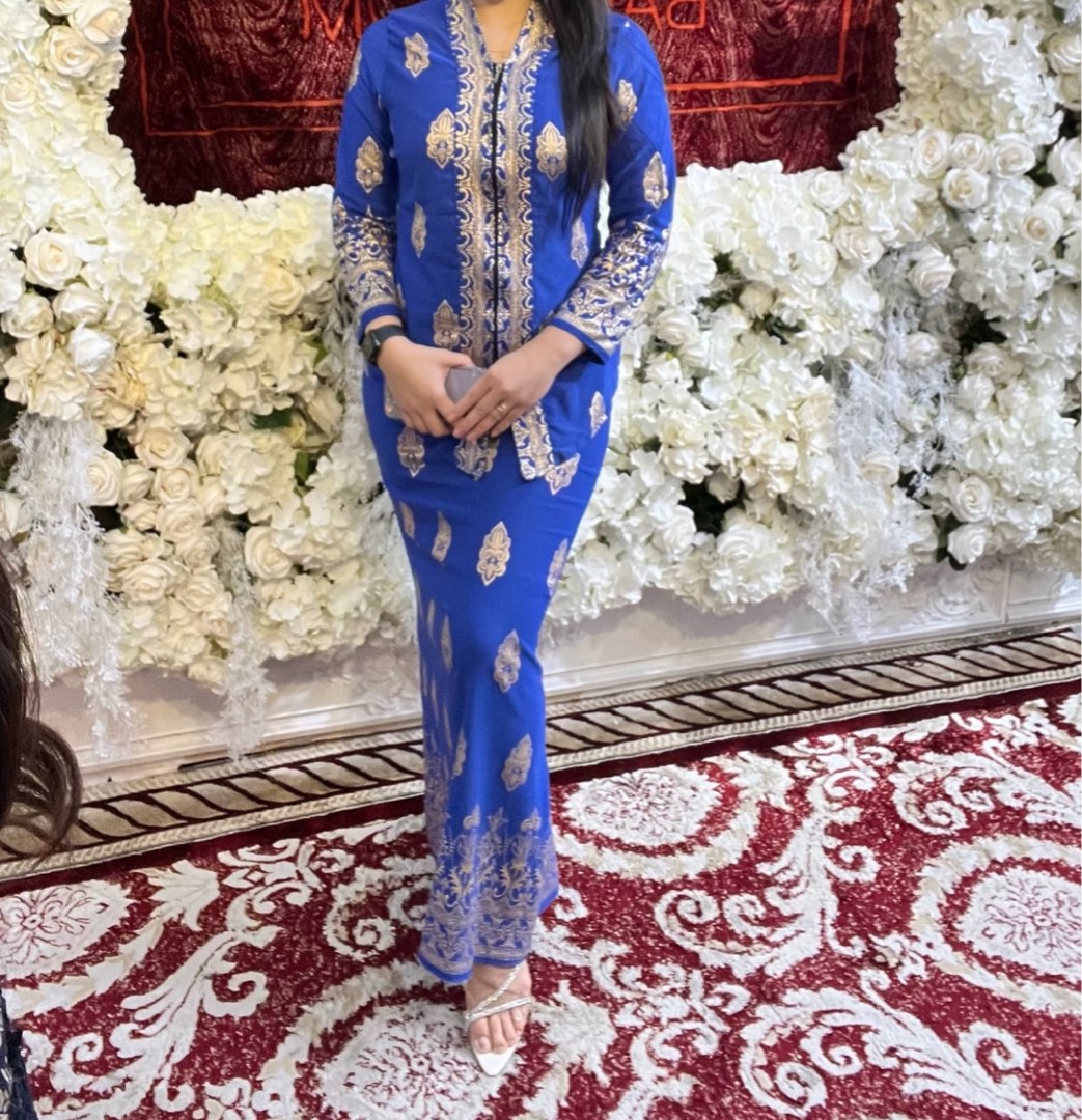 Beautiful Royal Blue Kebaya Set, Women's Fashion, Muslimah Fashion ...