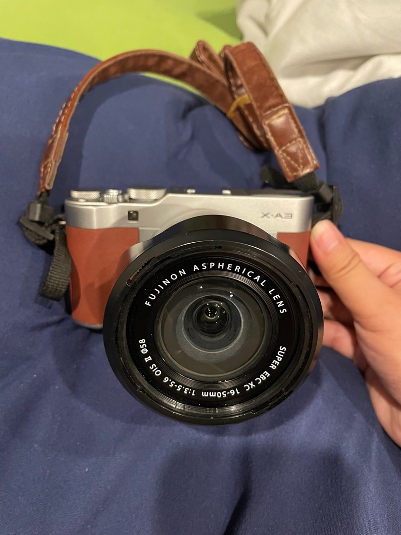 SELDOM USED FUJIFILM X-A3, Photography, Cameras on Carousell