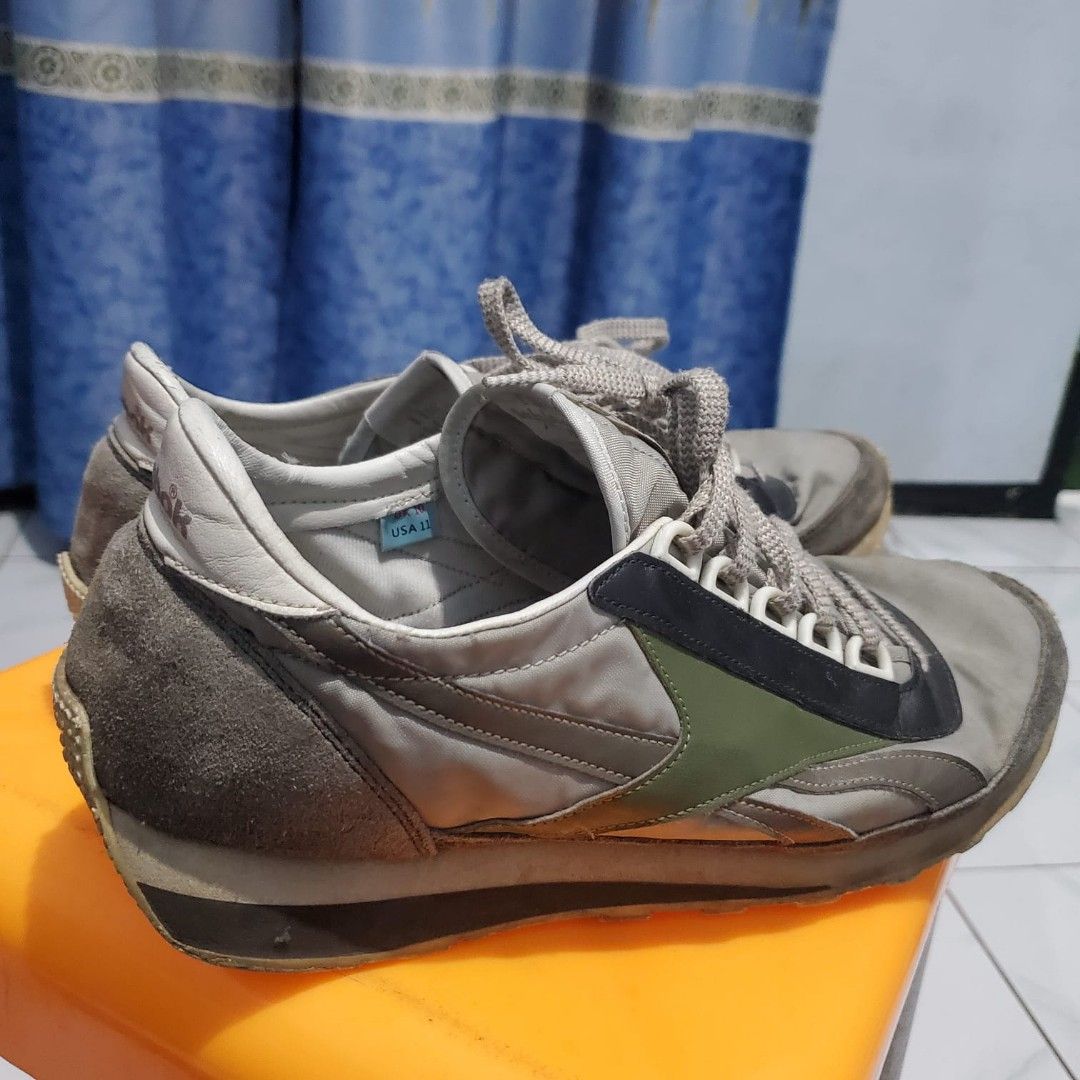 Sepatu nya reebok aztec seris ya bod bungkus on Carousell