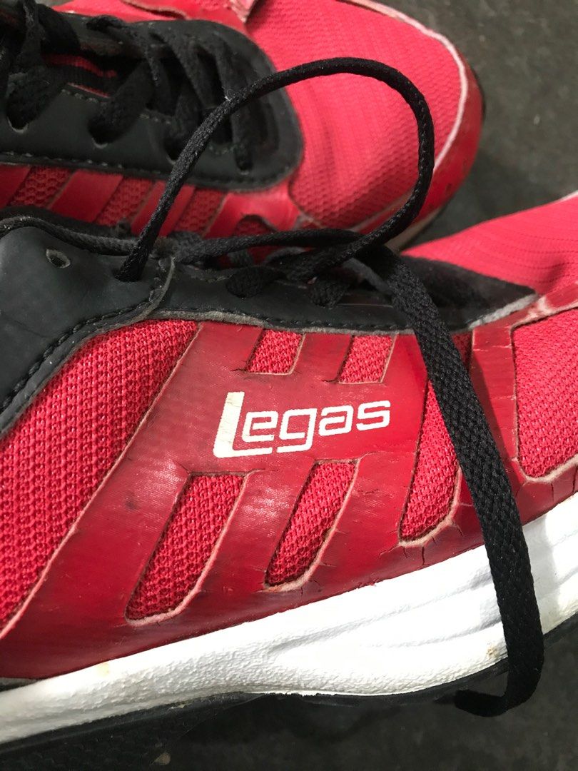 Sepatu running legas, Fesyen Pria, Sepatu , Sneakers di Carousell