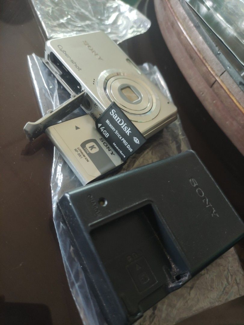 SONY DIGICAM, Mobile Phones & Gadgets, Other Gadgets on Carousell