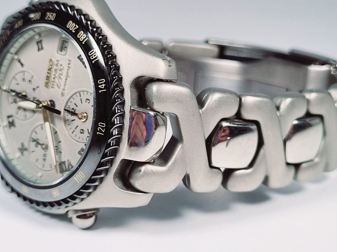 Vintage Seiko Titanium 1/100 Sec Chronograph Quartz Men's Watch Ref. 7T52-6A60, Men's Fashion ...