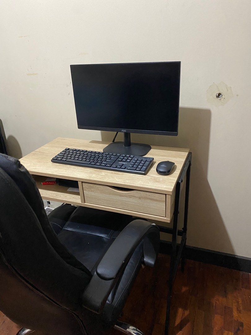 21 inch Lcd Monitor with bluetooth keyboard and mouse, Computers & Tech ...