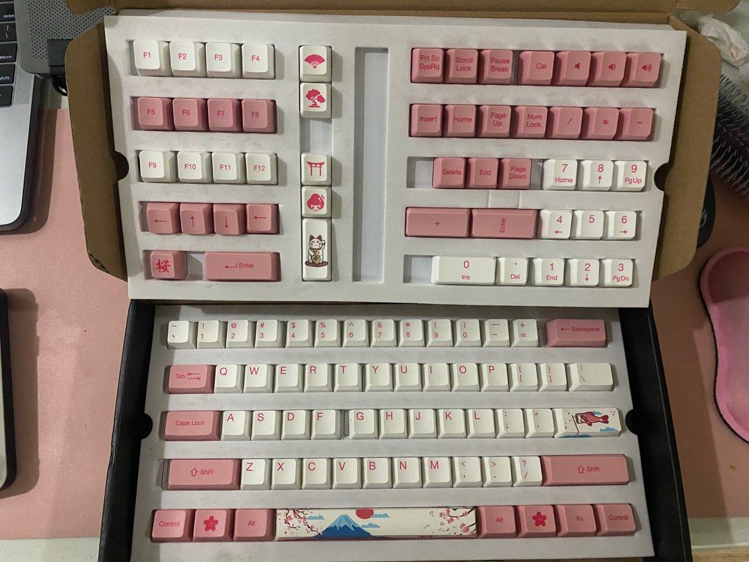 AKKO World Tour Tokyo R2 Keycap Set, Computers & Tech, Parts ...