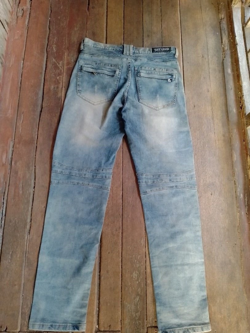 Alex rogan modern vintage on Carousell