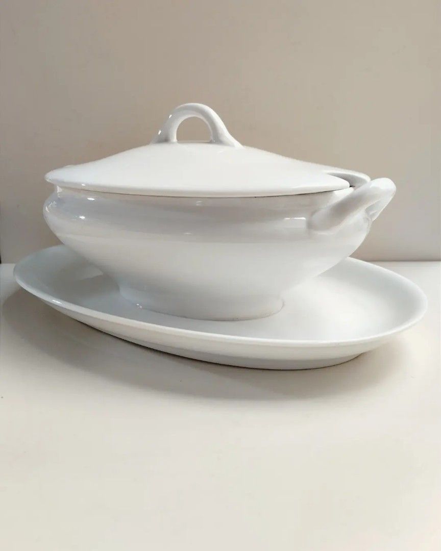 Antique White Ironstone Tureen with Attached Base & Lid, Antik ...