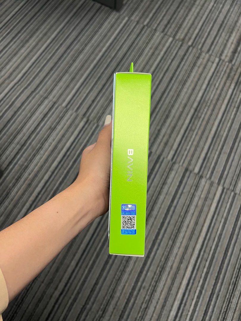 Authentic BAVIN 10,000 MAH Powerbank Brand New with Built-In Plug and ...