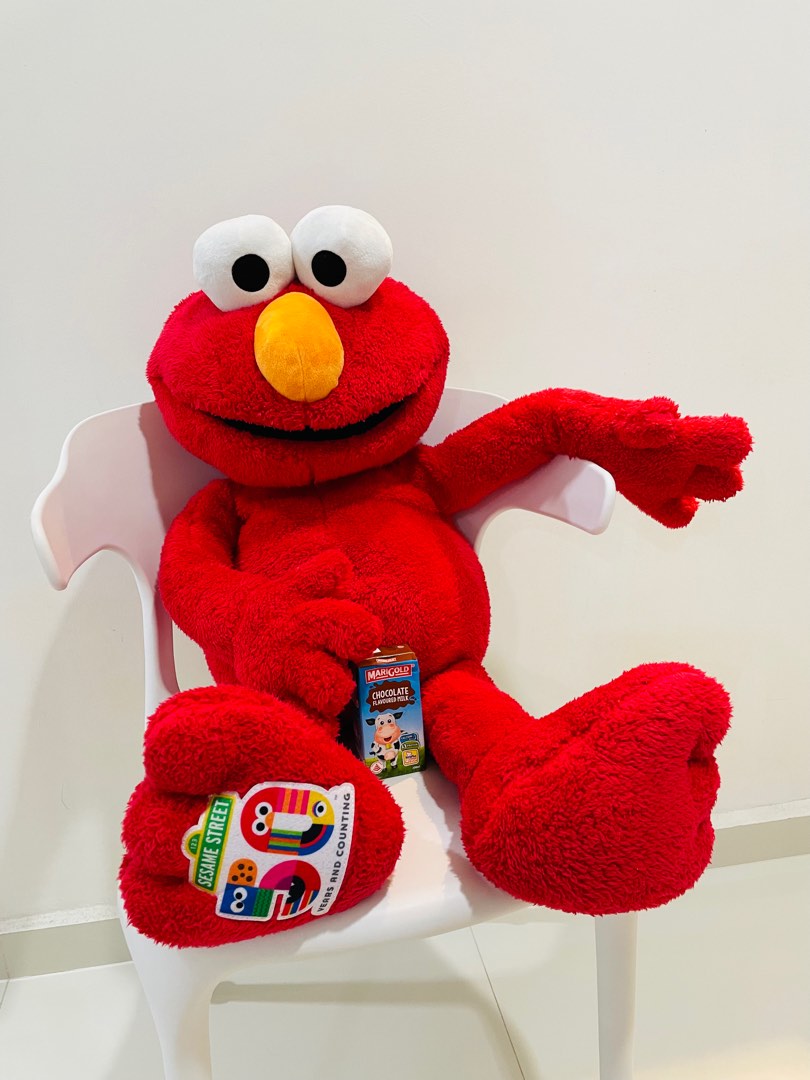 Authentic Brand New Huge Elmo plushie 90cm soft toy Sesame Street ...