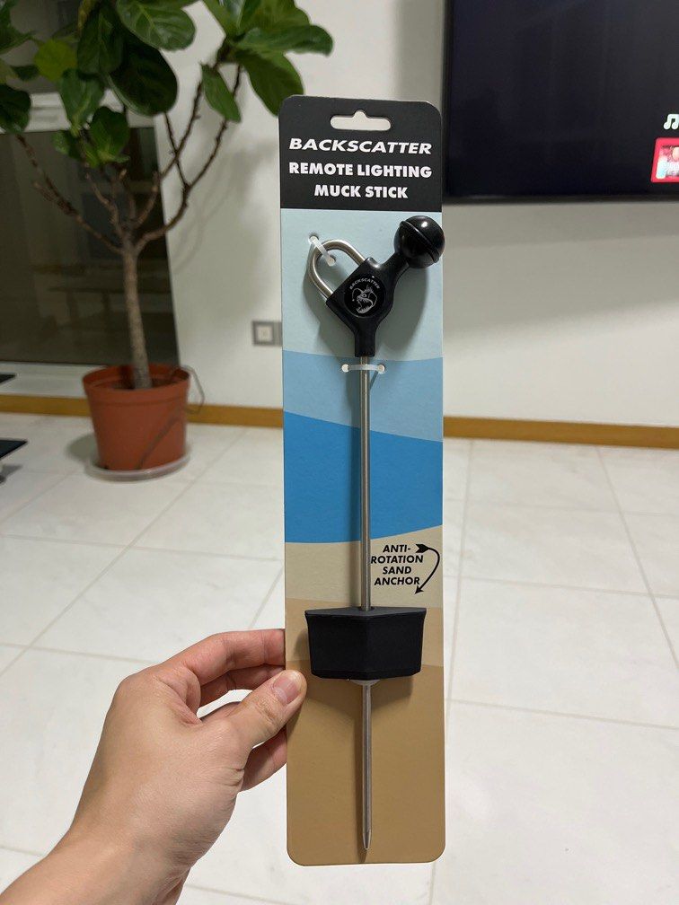 Backscatter Remote Lighting Muck Stick, Sports Equipment, Other Sports ...