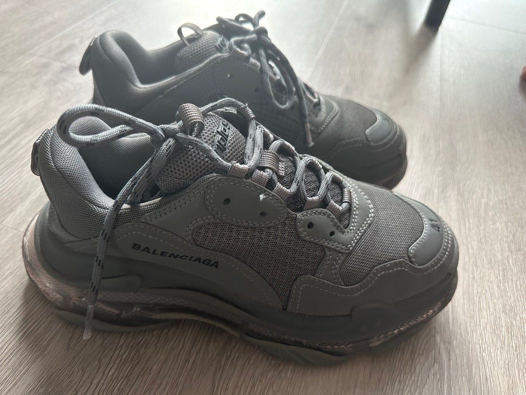 balenciaga triple s, Men's Fashion, Footwear, Sneakers on Carousell