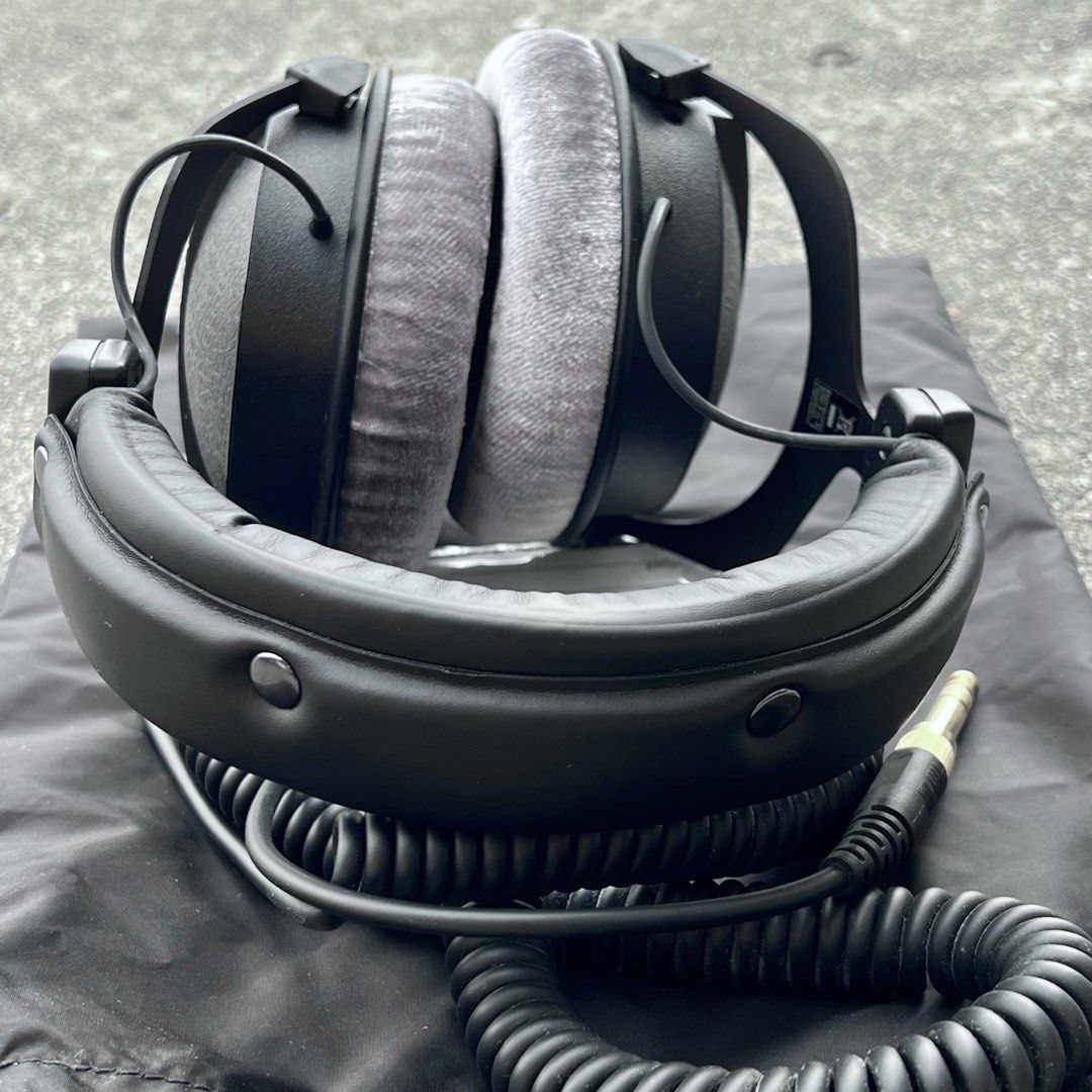 Beyerdynamic DT770 Pro 250ohm Headphones + box, Audio, Headphones ...