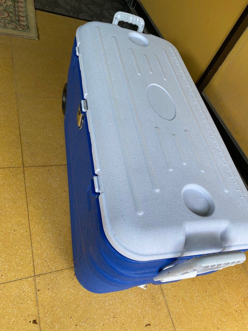 Brand New 100L Cooler Box with Wheels and handles, Sports Equipment ...