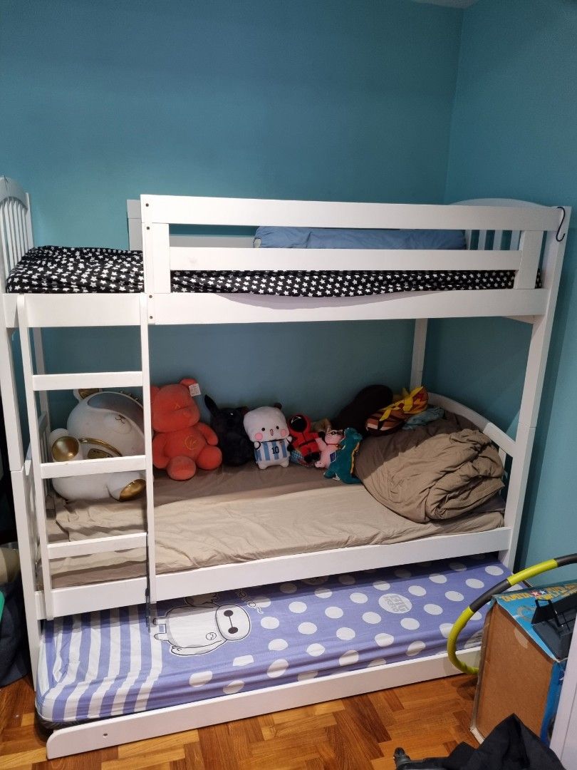 Bunk Bed with bottom Pull out bed and matresses, Furniture & Home ...
