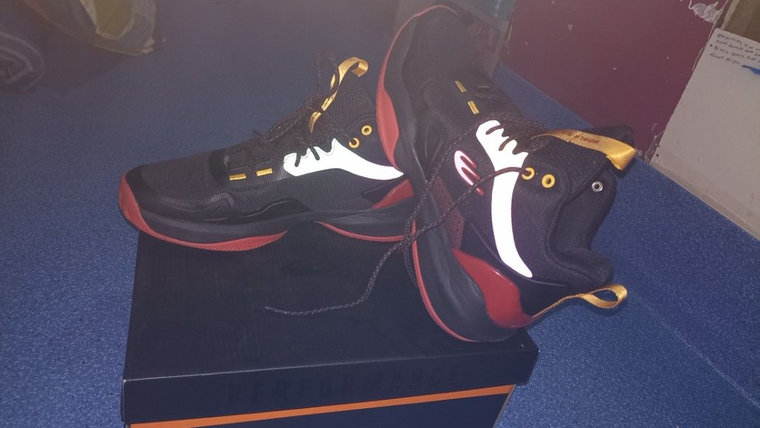 conqueror world balance on Carousell