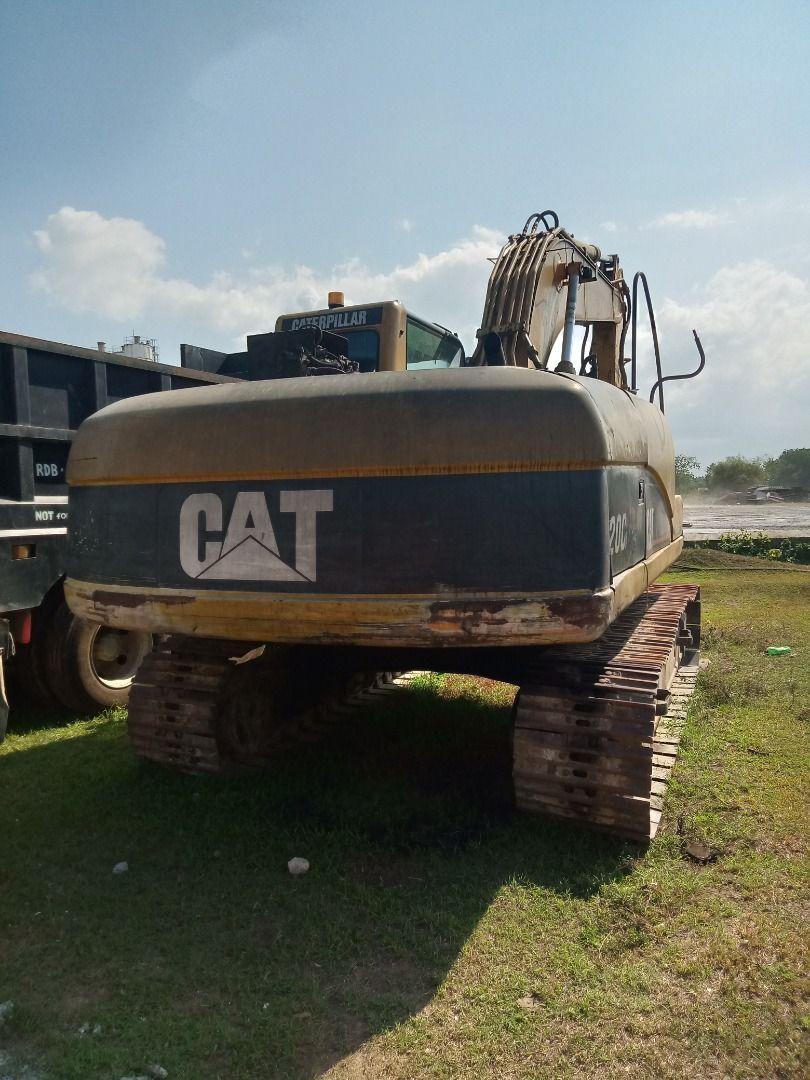 Caterpillar Crawler Excavator 320C LC Rega 2002, Special Vehicles ...