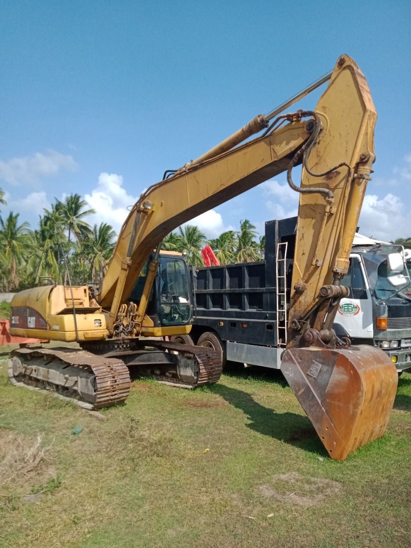 Caterpillar Crawler Excavator 320C LC Rega 2002, Special Vehicles ...