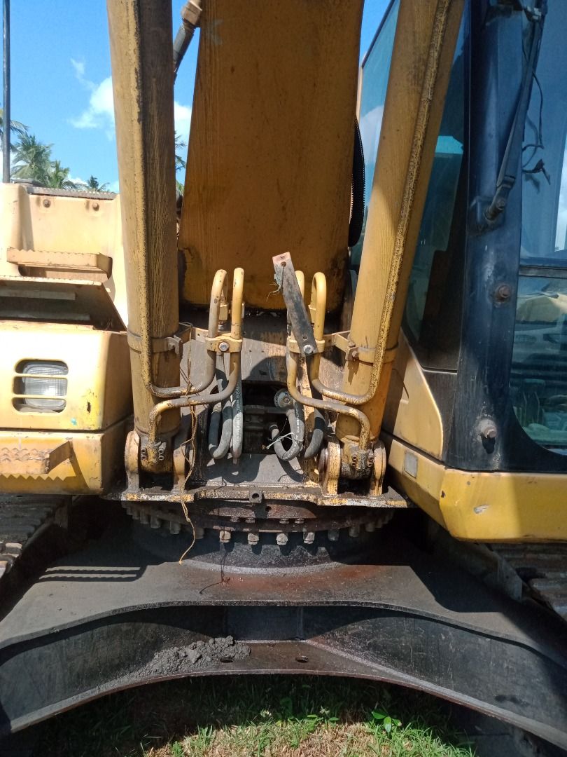 Caterpillar Crawler Excavator 320C LC Rega 2002, Special Vehicles ...