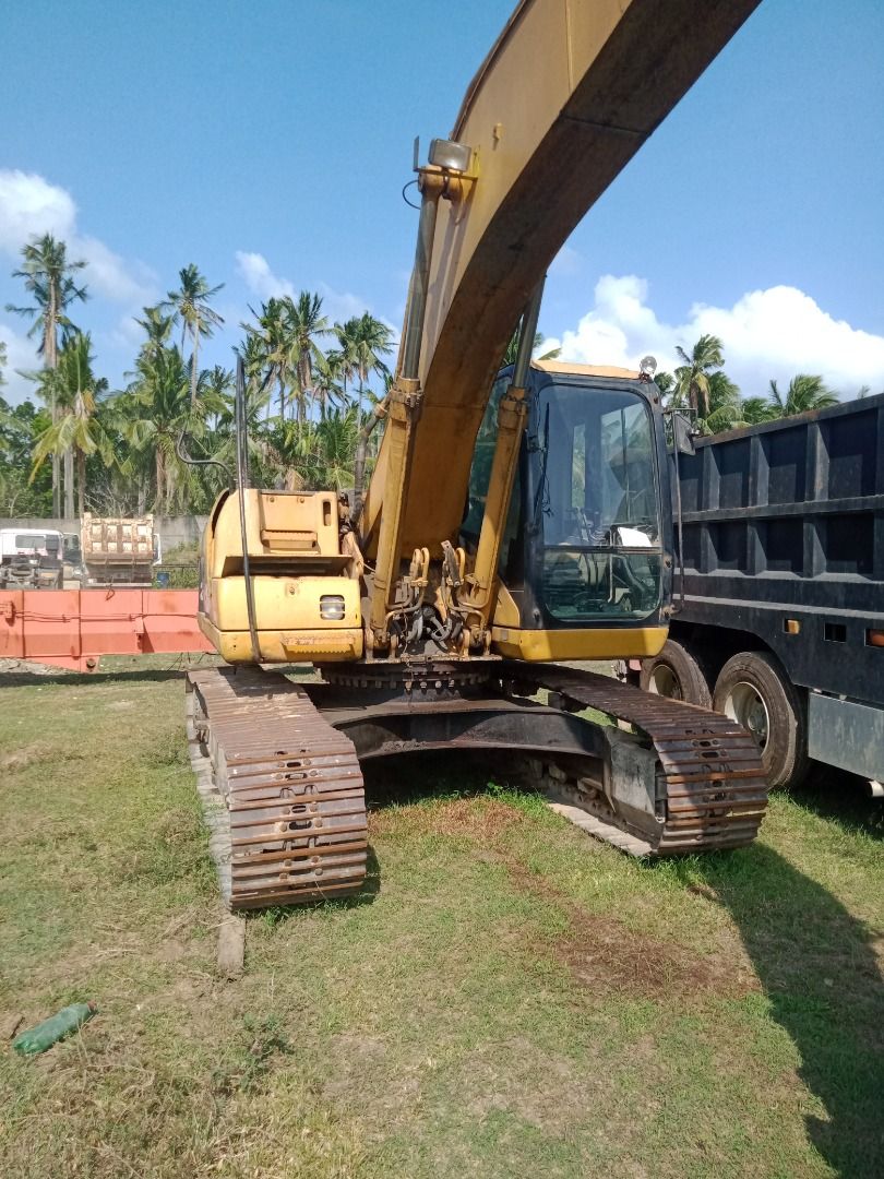 Caterpillar Crawler Excavator 320C LC Rega 2002, Special Vehicles ...