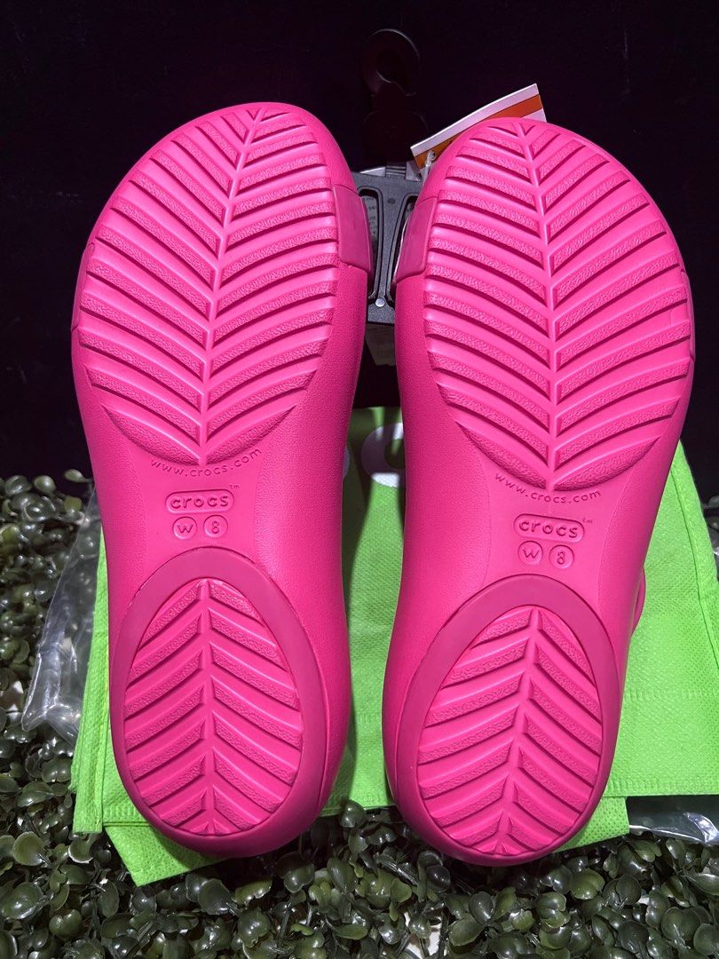 Crocs Serena Sandals for Women W8, Women's Fashion, Footwear, Flats & Sandals on Carousell