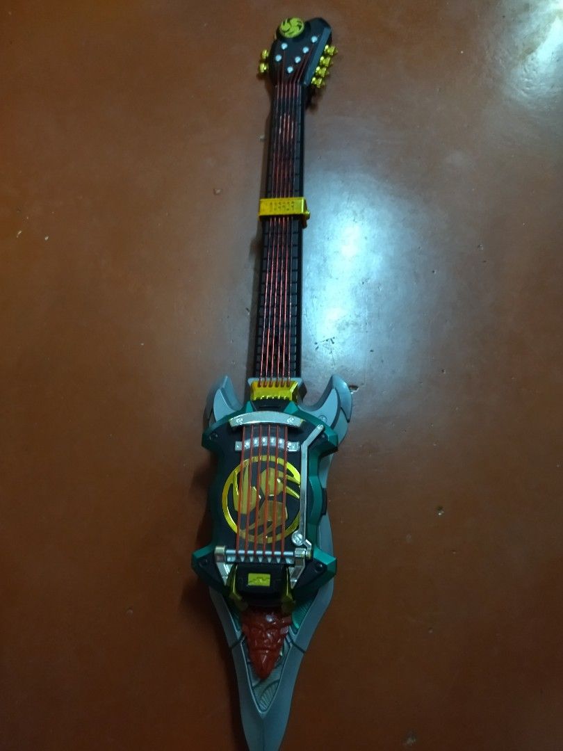 DX MAKOTSU GUITAR KAMEN RIDER HIBIKI DX MAKOTSU GUITAR, Hobbies & Toys ...
