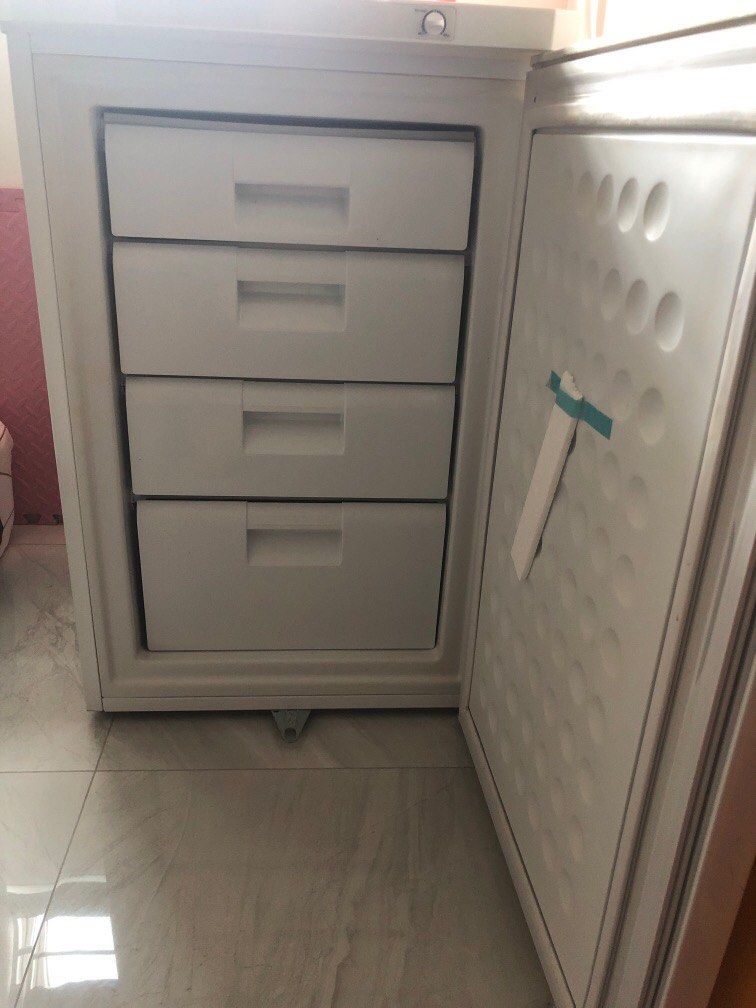 Farfalla Freezer 120L, TV & Home Appliances, Kitchen Appliances ...