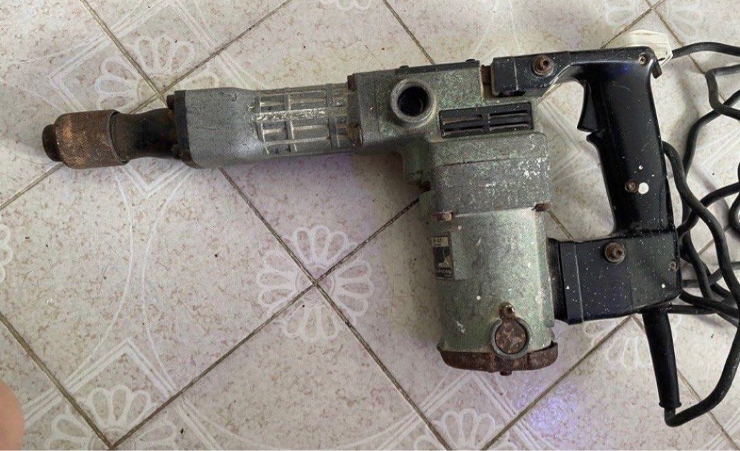 Hitachi concrete demolition hacking machine H41 Hammer, Furniture ...