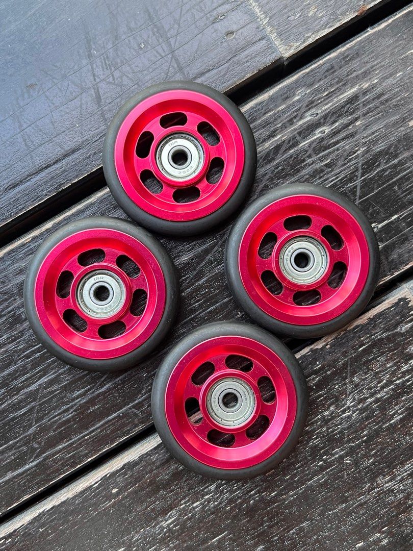 Joseph Kuosac 60mm Red Ezwheels-Brompton, Sports Equipment, Bicycles ...