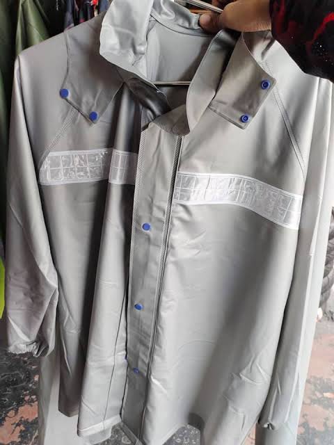 Kapote, Men's Fashion, Coats, Jackets and Outerwear on Carousell