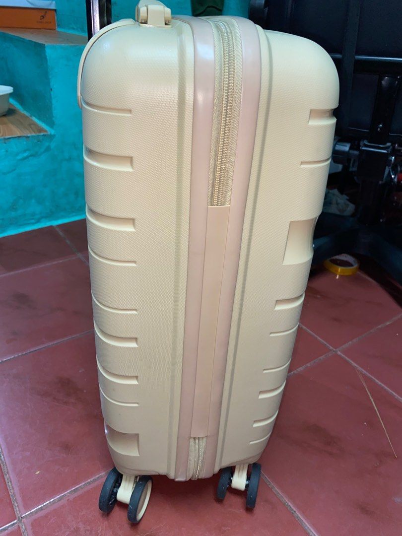 Travel Basic Luggage Maleta Hand Carry Cabin Size 20 inches on Carousell