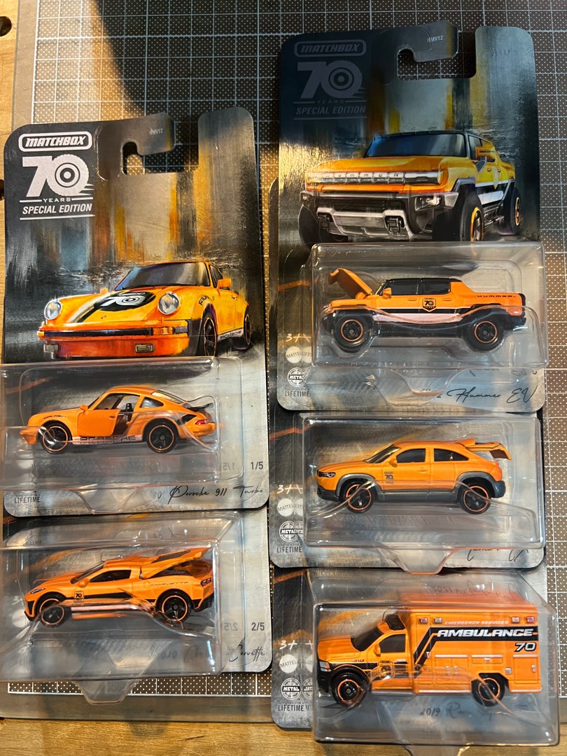 Matchbox 70th Anniversary set with Porsche 911, 興趣及遊戲, 玩具 & 遊戲類 - Carousell