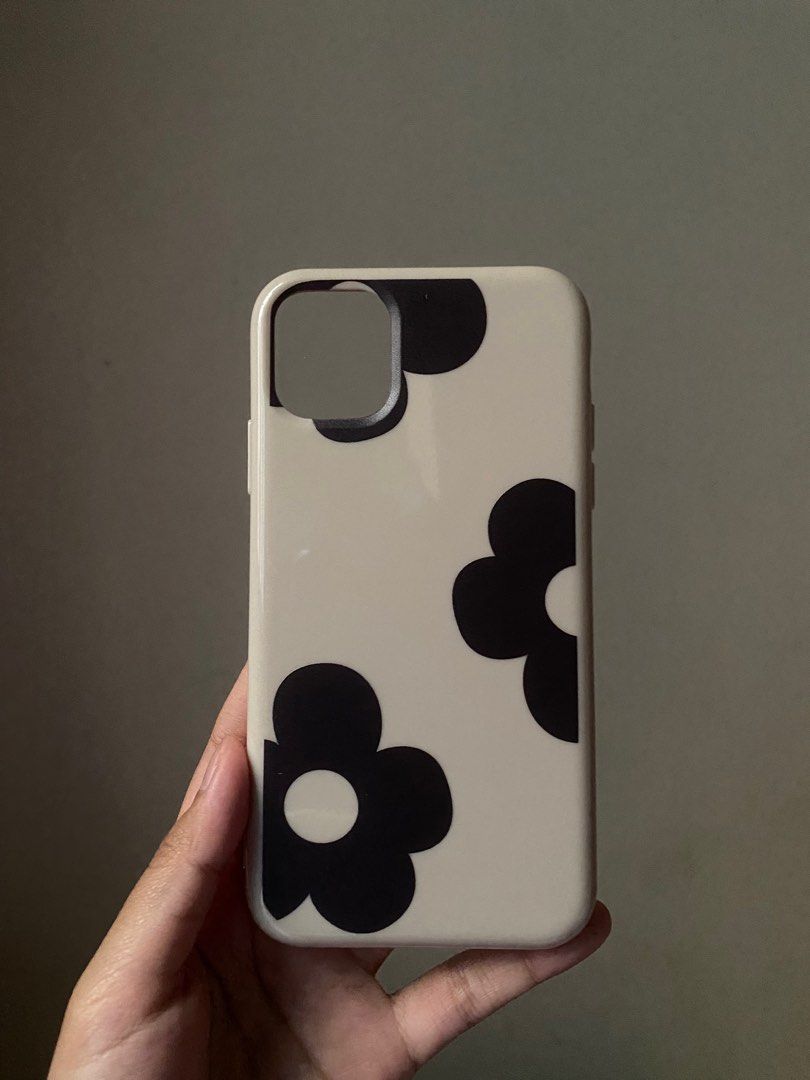 new! casing iphone 11 / flower aesthetic casing, Telepon Seluler ...