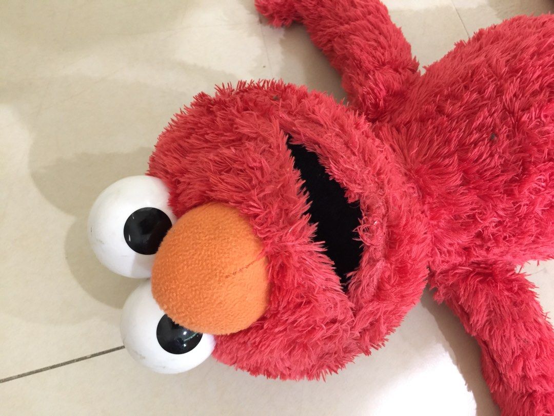 Original elmo stuff toy on Carousell