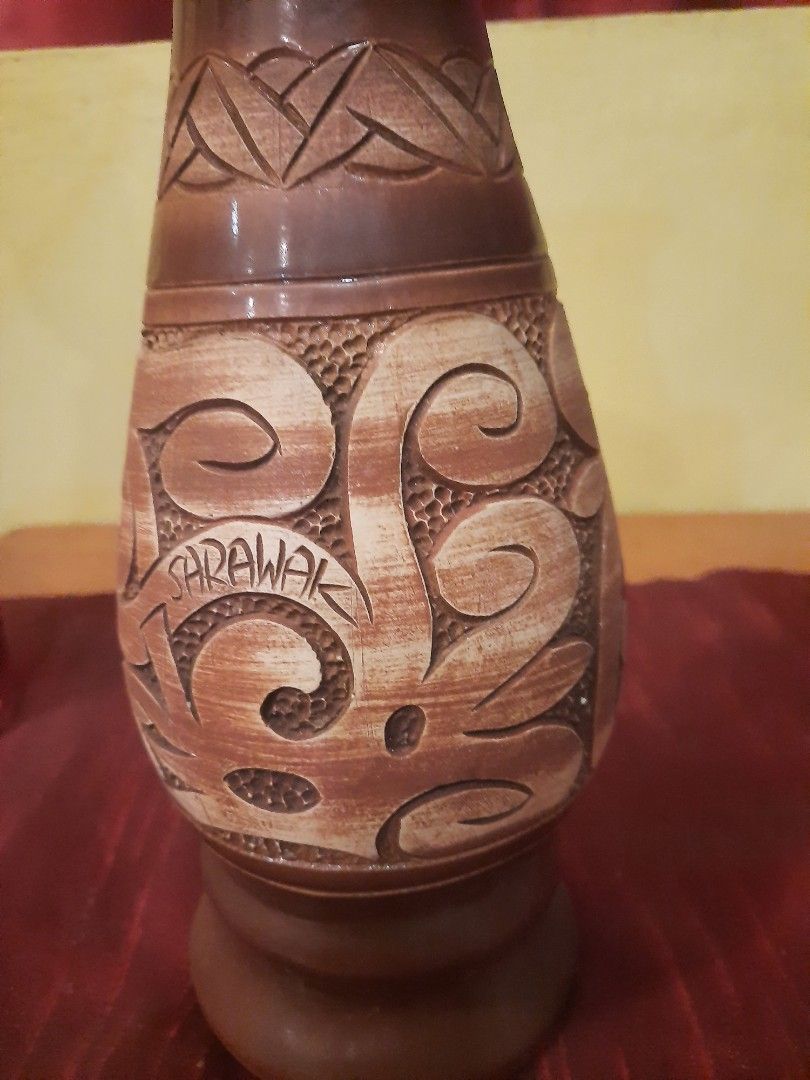 Pasu Sarawak Ukiran Antik, Furniture & Home Living, Home Decor, Vases ...