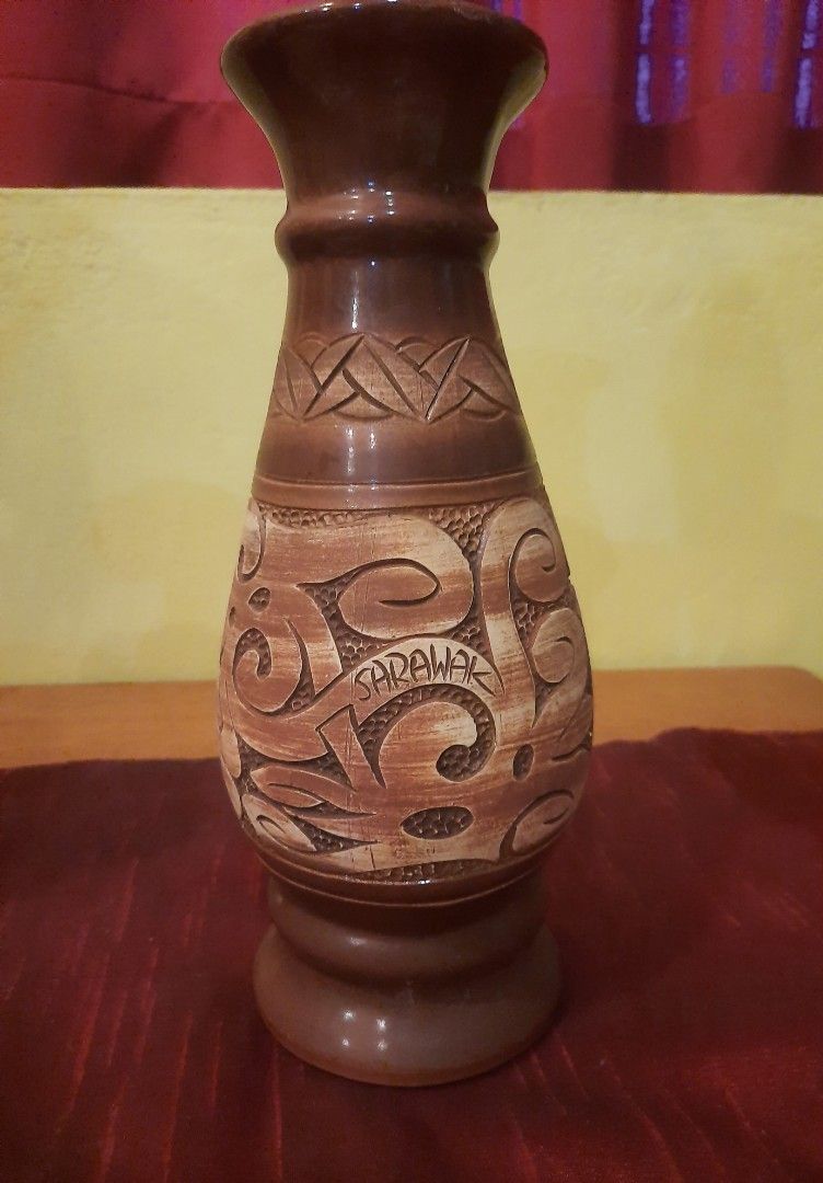 Pasu Sarawak Ukiran Antik, Furniture & Home Living, Home Decor, Vases ...