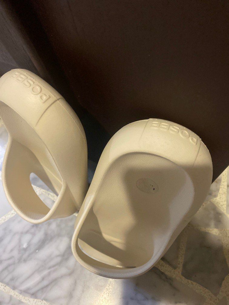 Posee cloud cream slides, Women's Fashion, Footwear, Flipflops and ...