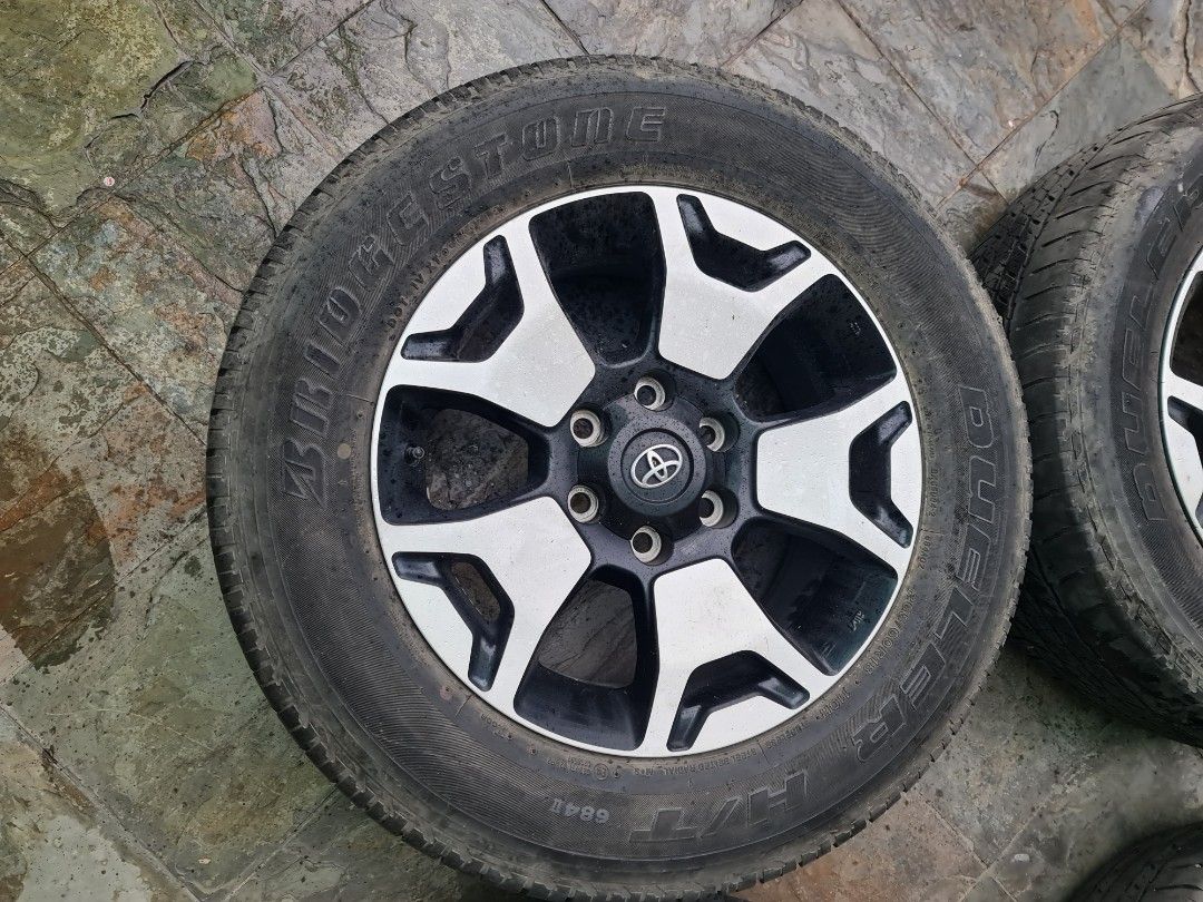 Rim hilux original 18 inch rocco revo, Auto Accessories on Carousell
