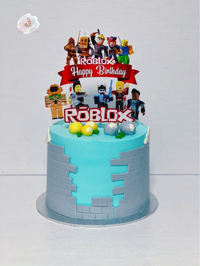 Roblox Cake, Food & Drinks, Homemade Bakes on Carousell