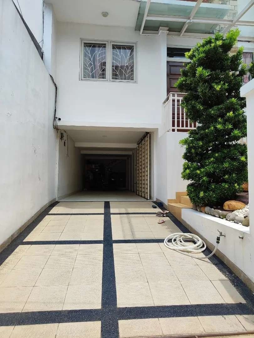 Rumah murah di sunter 3 Lantai jarang ada on Carousell