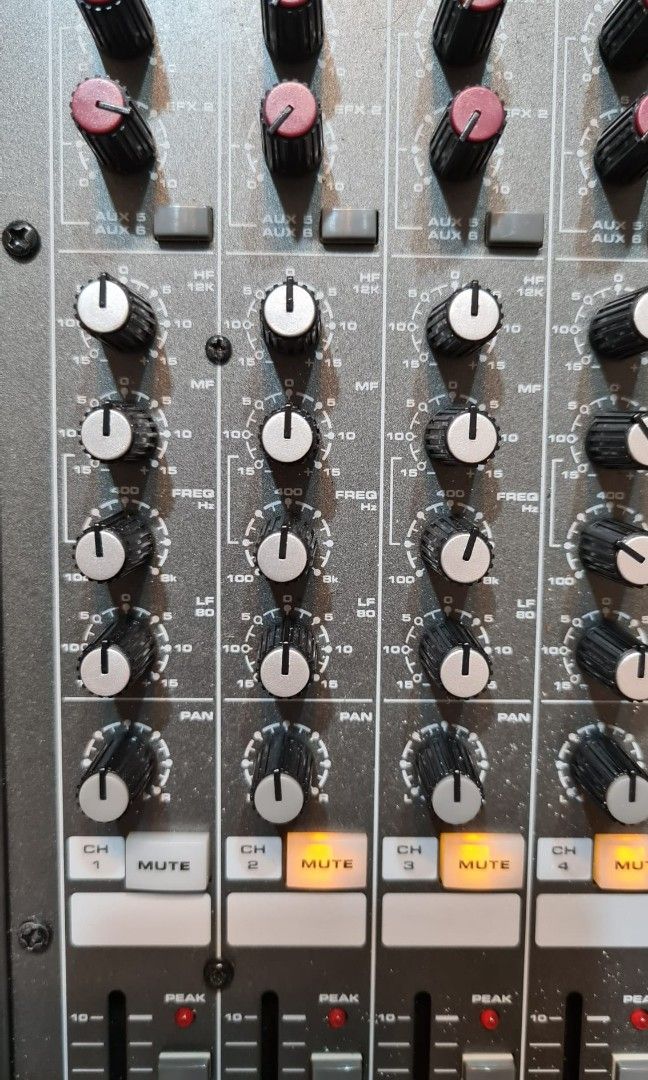 Samson L2400, Audio, Other Audio Equipment on Carousell