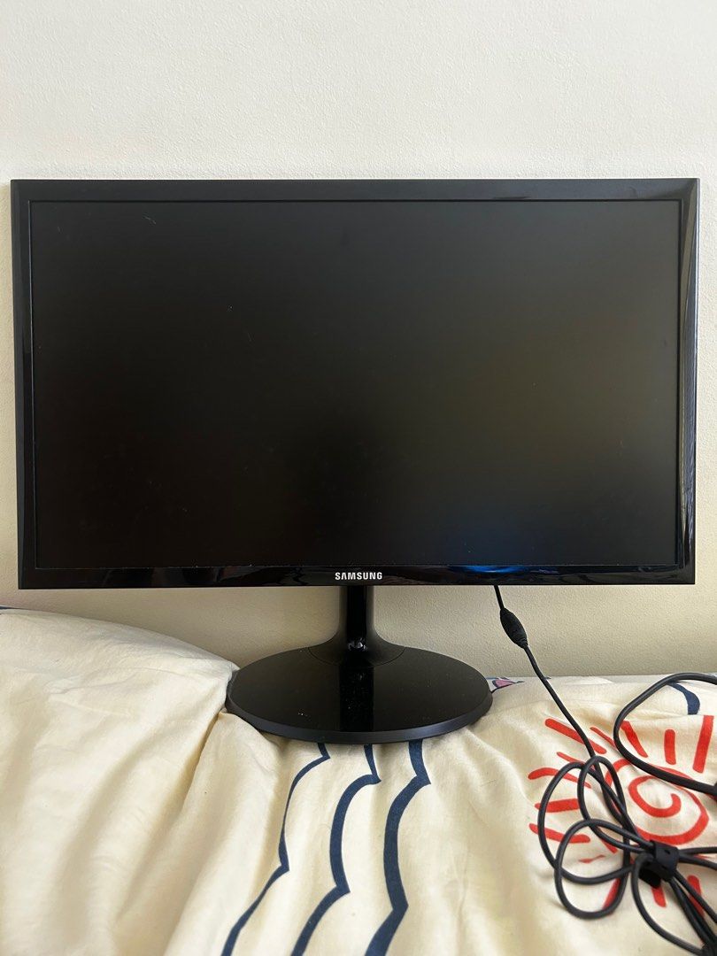 Samsung 24 Inch LED Monitor, Computers & Tech, Parts & Accessories ...