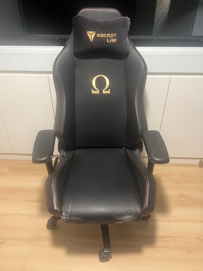 Secret Lab Chair, Furniture & Home Living, Furniture, Chairs on Carousell