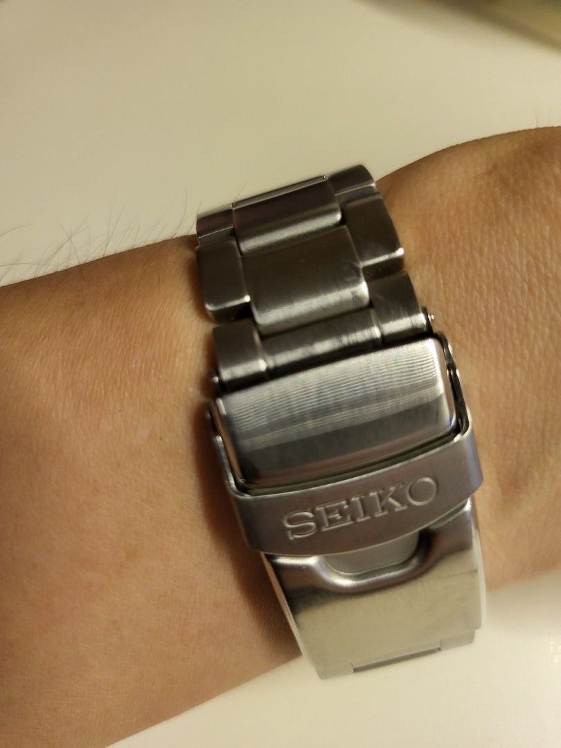 Seiko 5 Sports Automatic Watch SNZF15, Men's Fashion, Watches ...