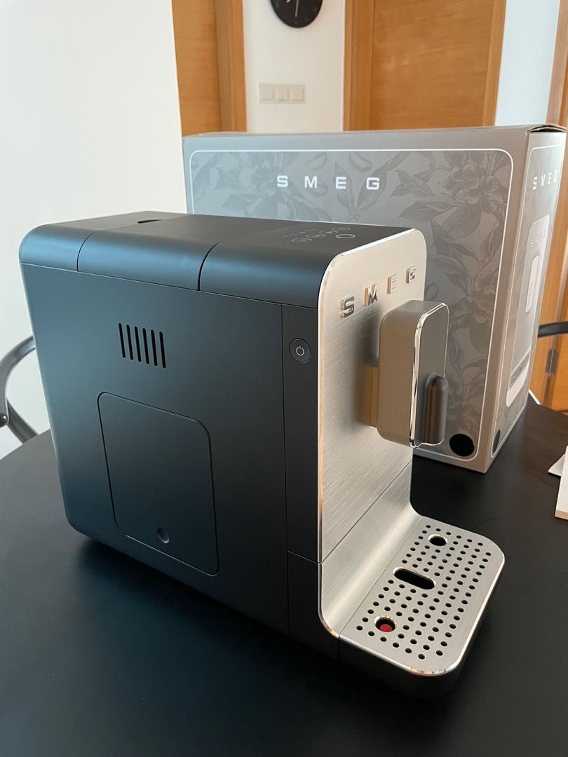 Smeg bean to cup coffee machine (bcc01), TV & Home Appliances, Kitchen ...
