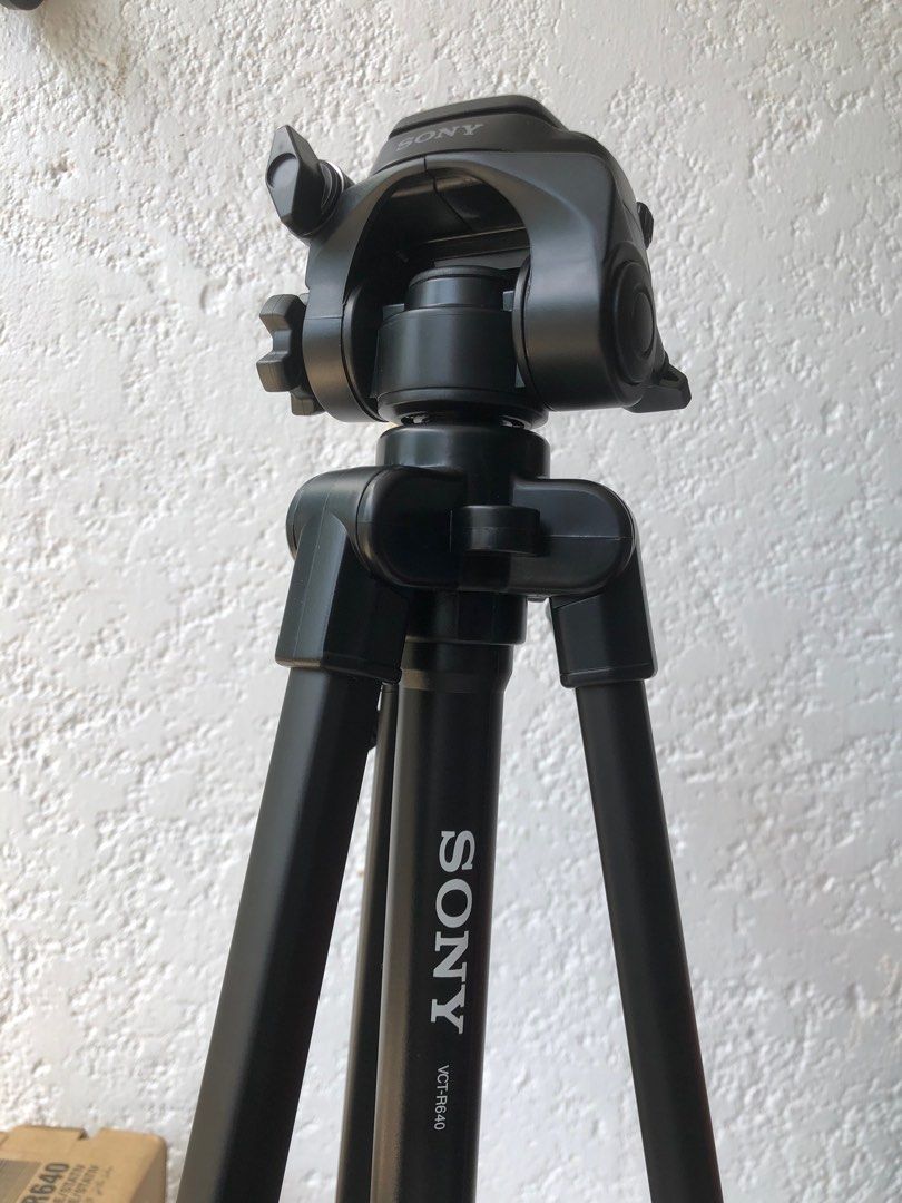 Sony VCT-R640 Tripod New, Photography, Photography Accessories, Tripods ...